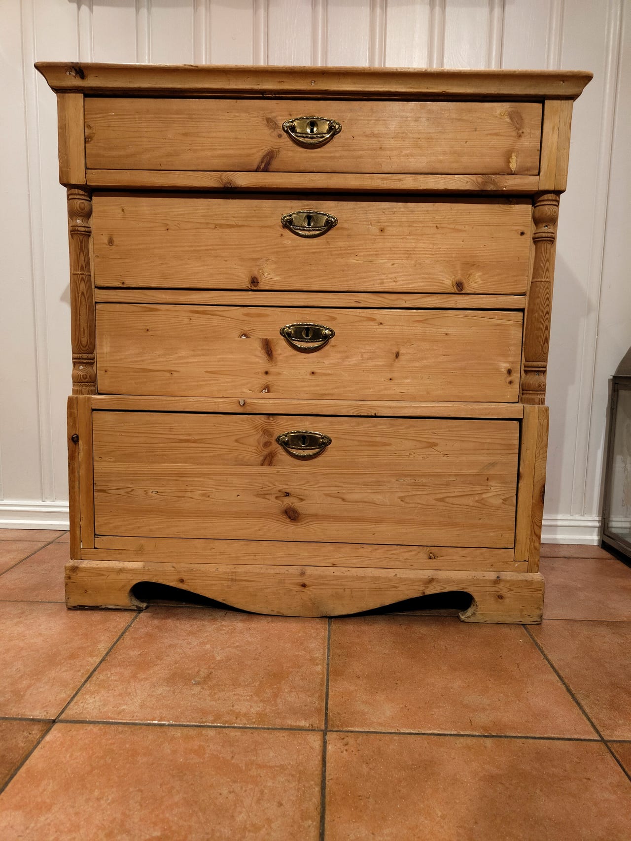 Gammel kommode | FINN-torget