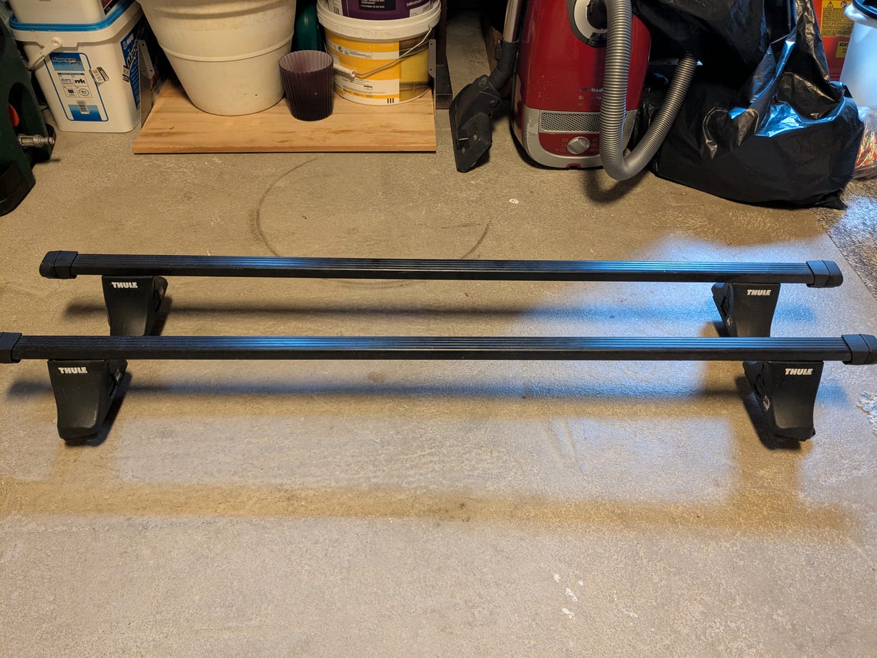 Thule Takstativ, passer til Audi A4 (853-2341-07) | FINN-torget