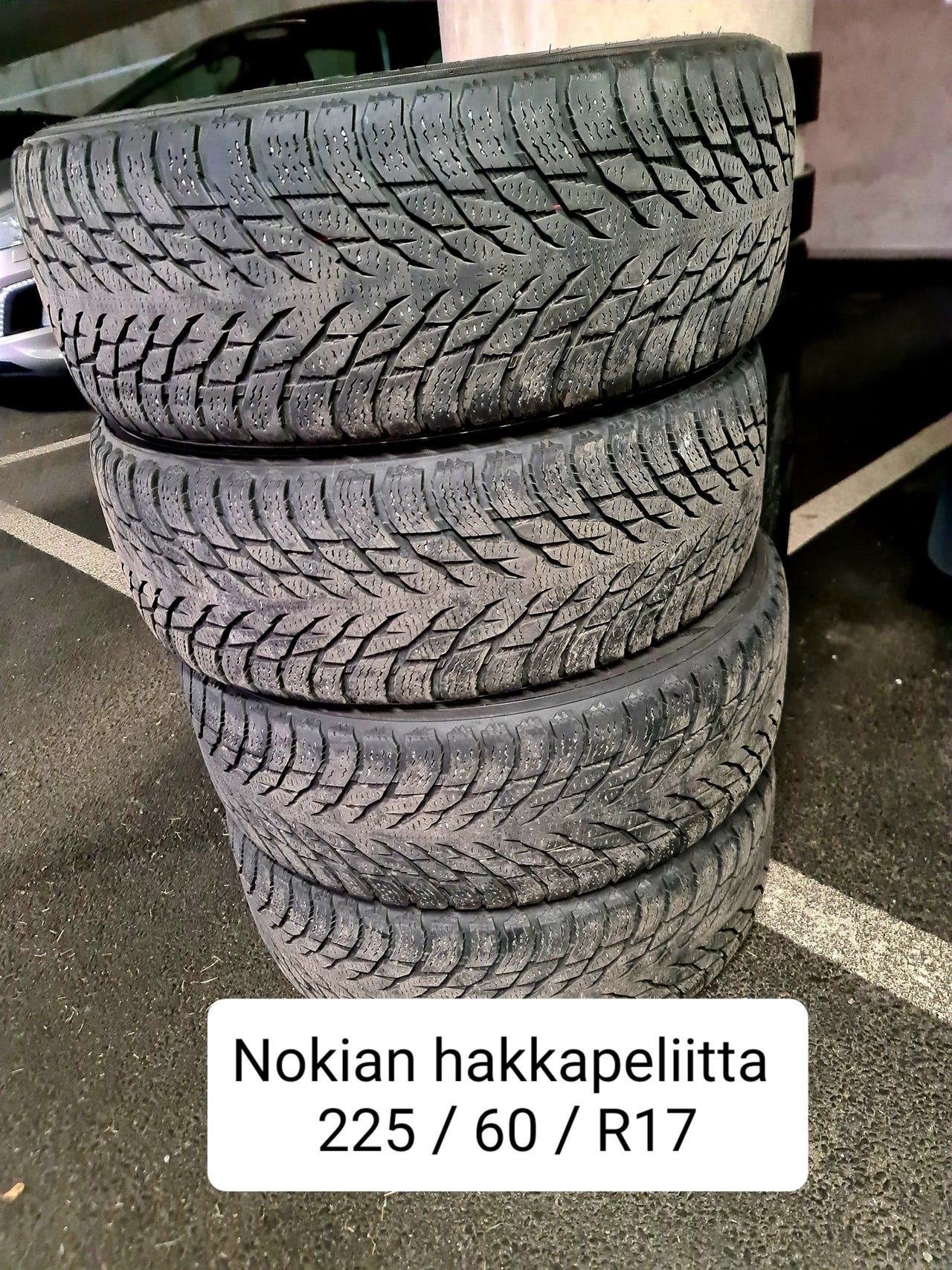 Nokian piggfrie vinterdekk 225.60.R17 | FINN-torget