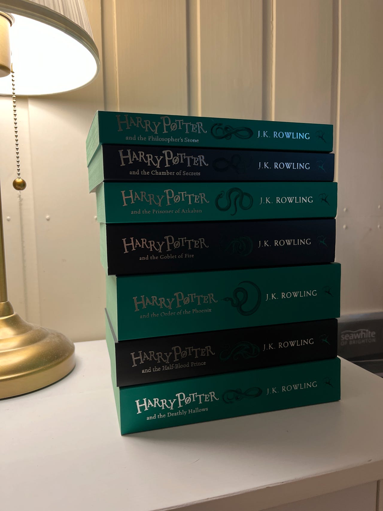 Harry Potter Hogwarts House Editions Slytherin | FINN-torget