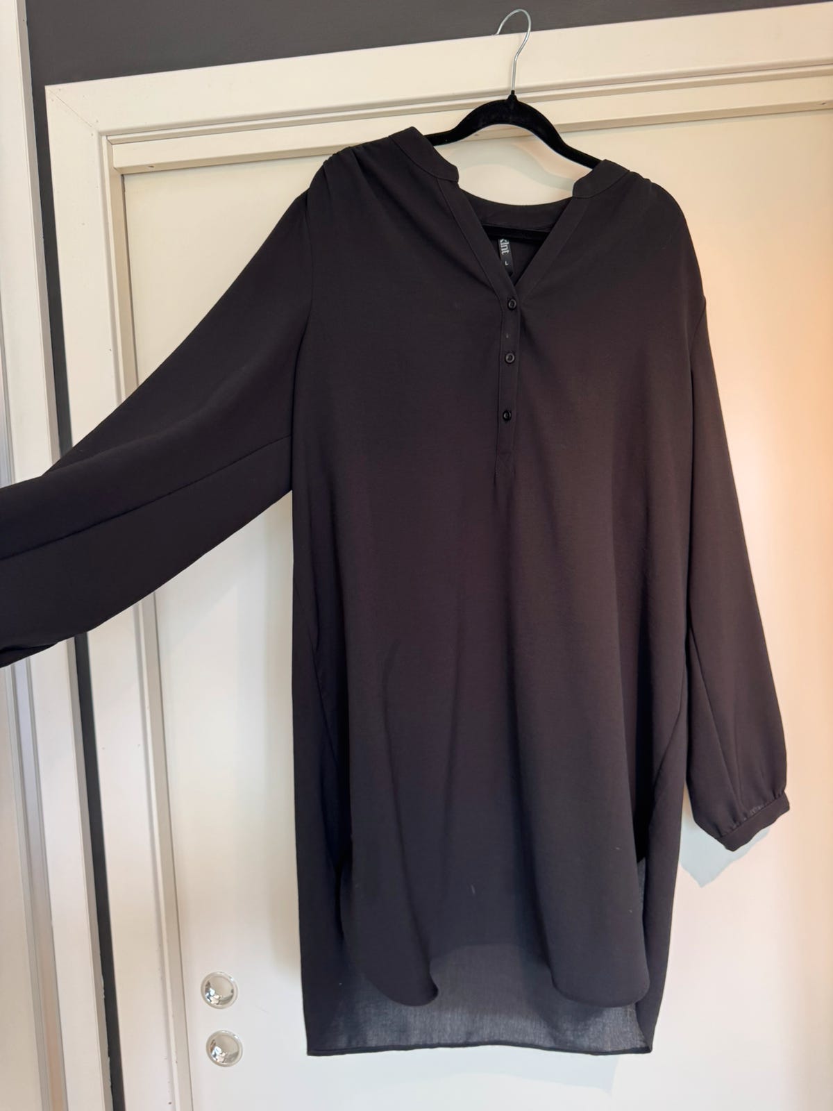 Lang bluse fra XLNT (Kappahl) str. L | FINN-torget