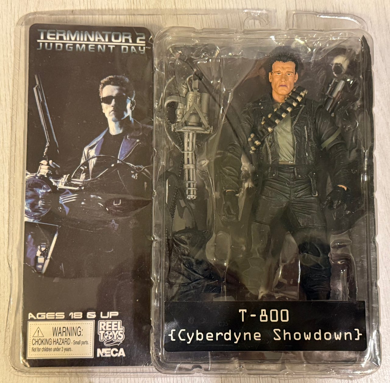 NECA Terminator 2 Judgment Day T-800 (Cyberdyne Showdown) actionfigur ...