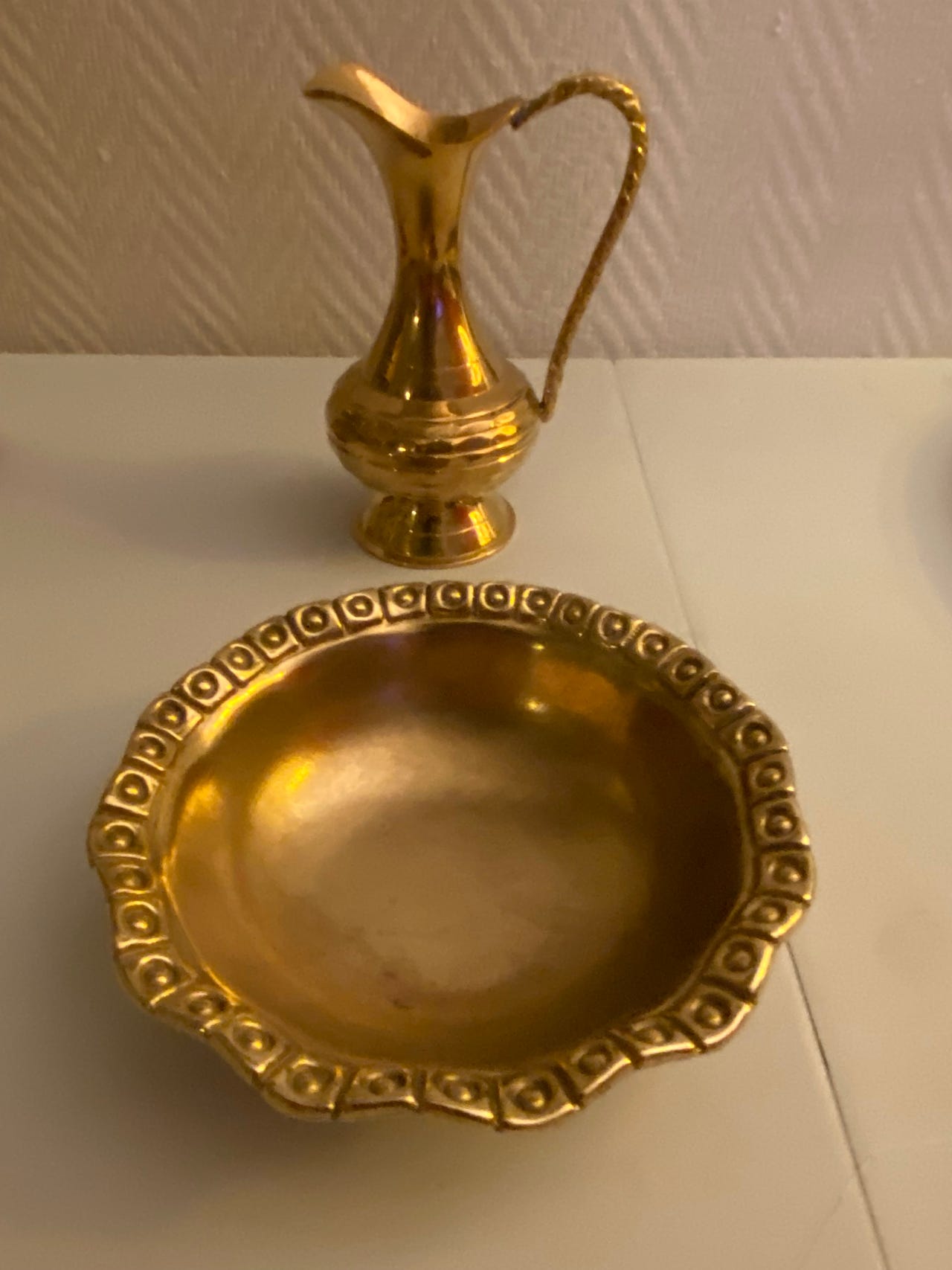 Messing skål og mugge selges | FINN-torget