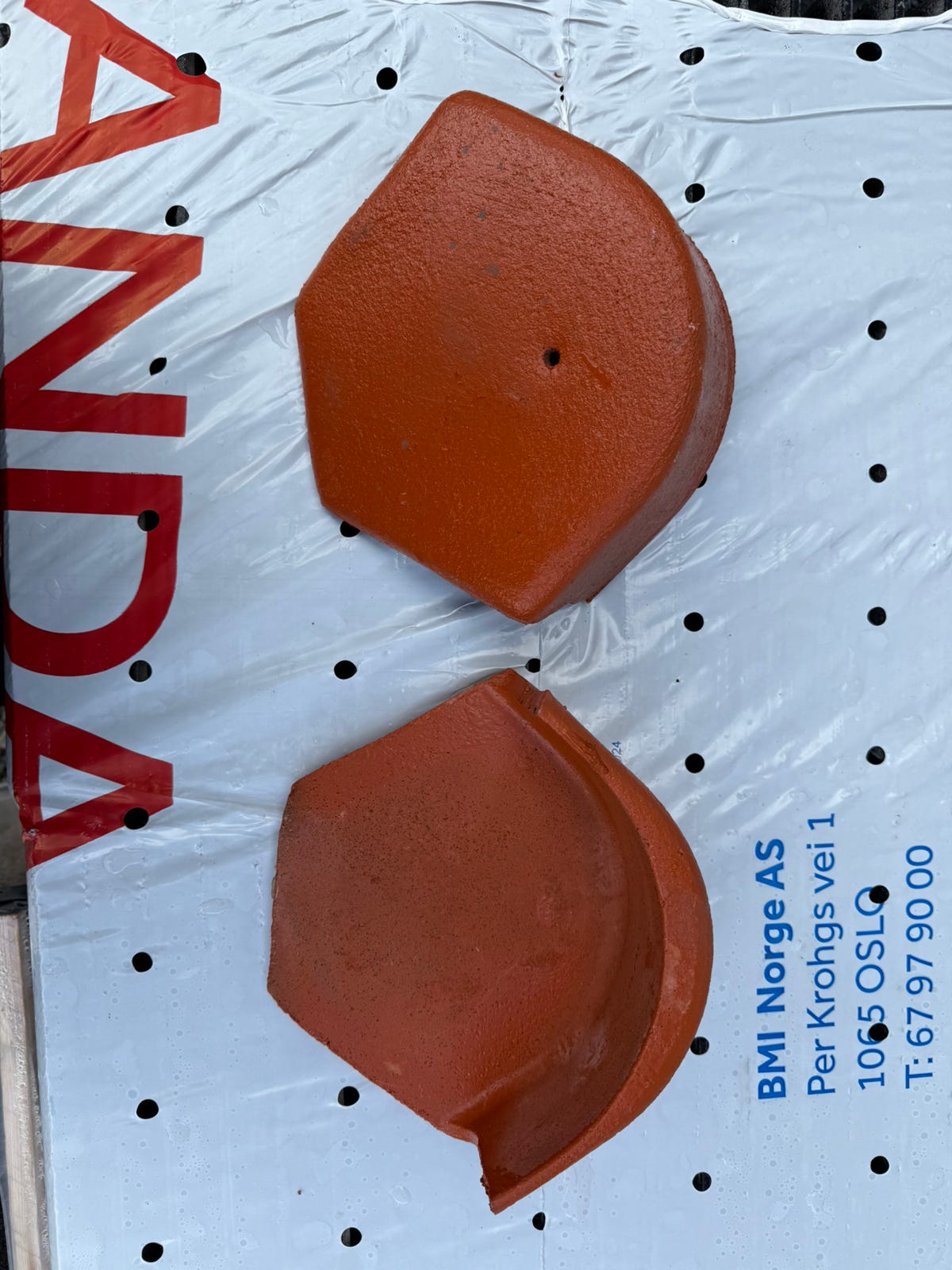 Zanda protector tegl rød møneende | FINN-torget