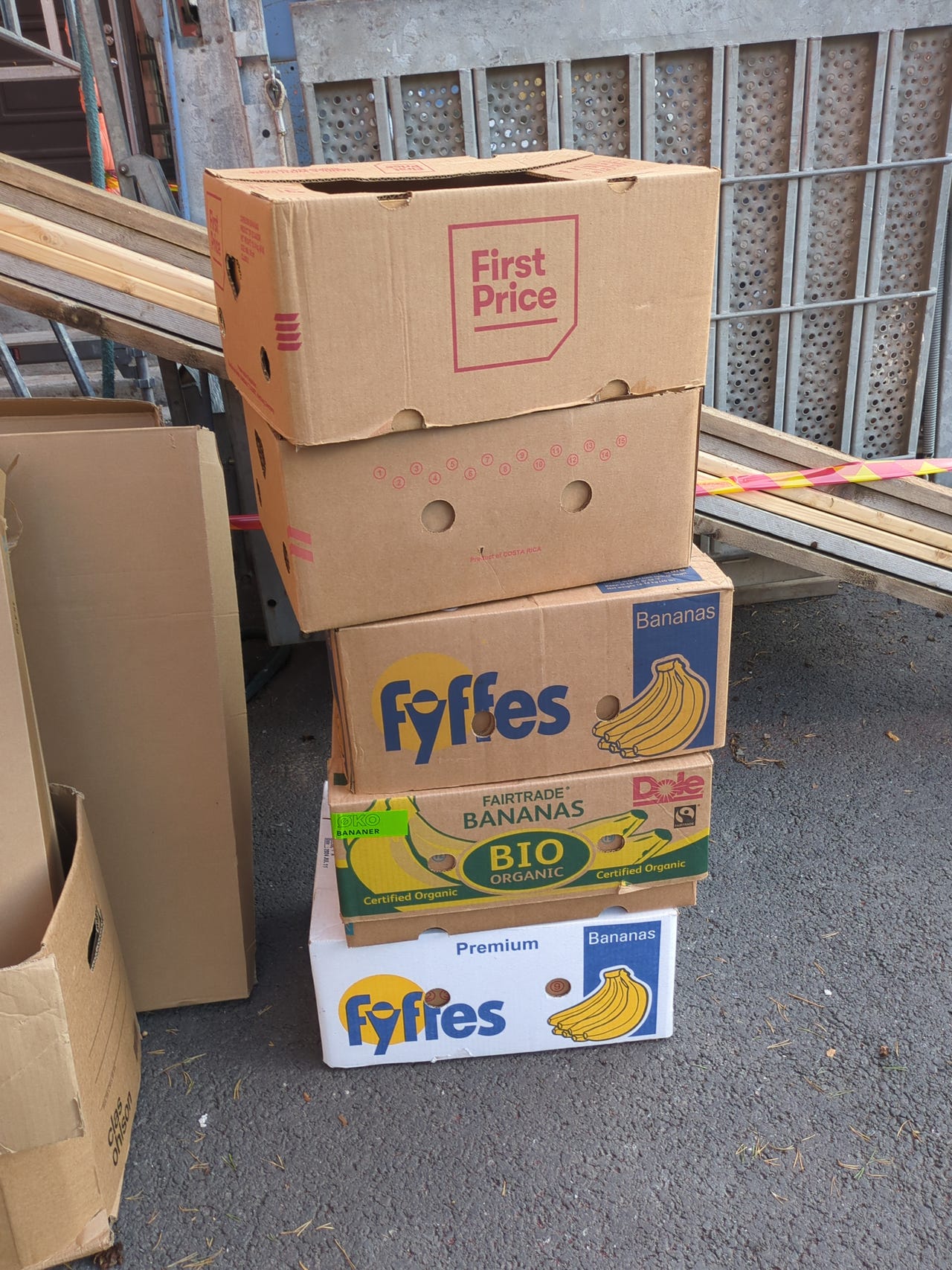 Flytteesker gis bort | FINN-torget