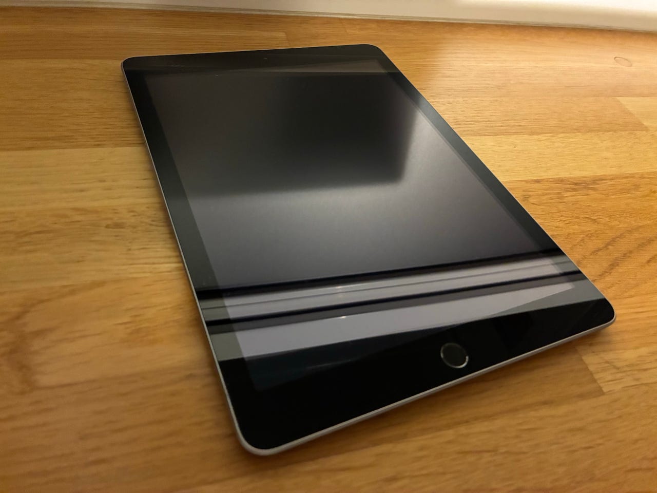 Apple iPad 5 generasjon 128 GB | FINN-torget