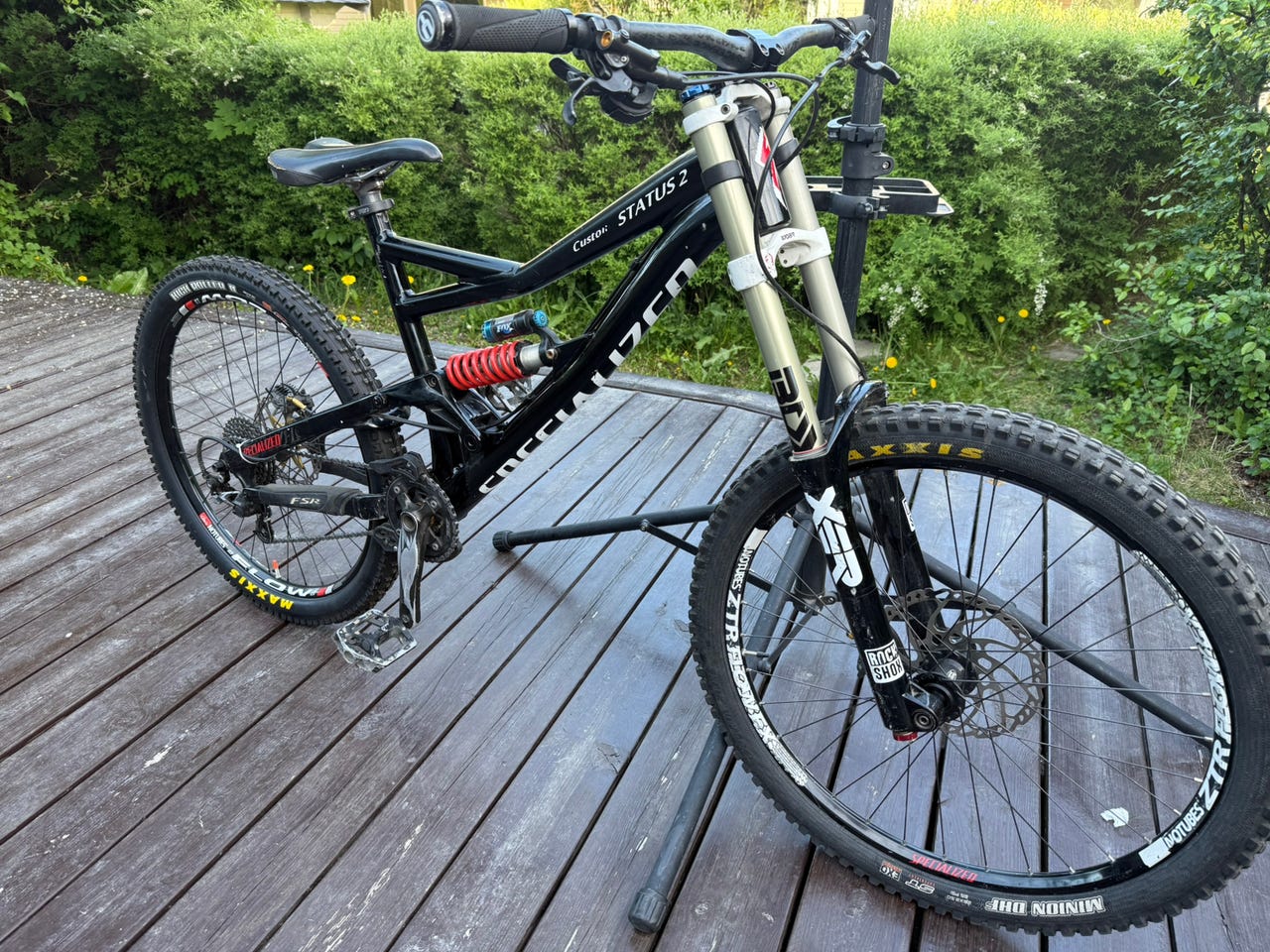 Specialized Custom Status 2 Downhill | FINN-torget