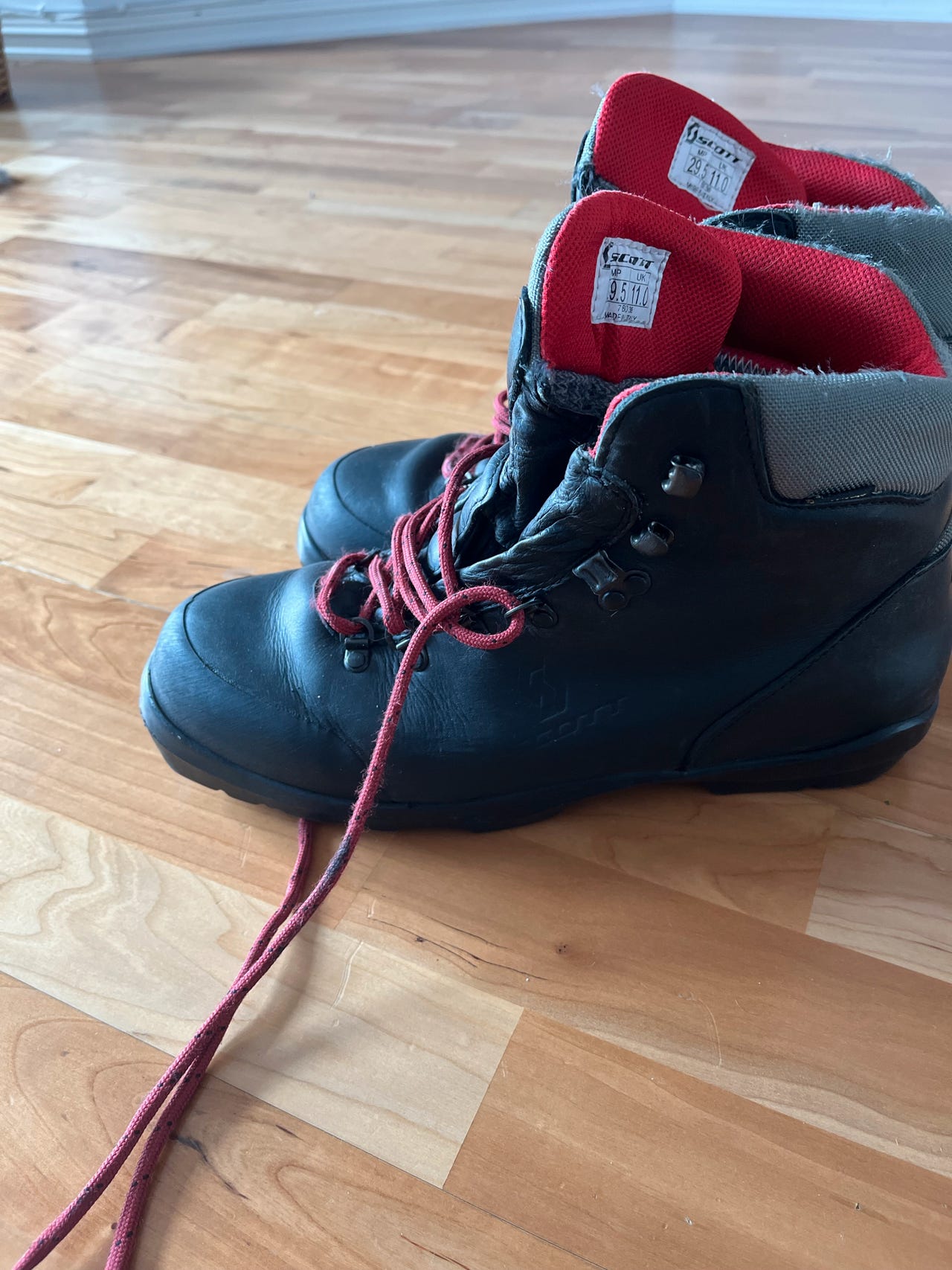 Fjellskistøvler BC-binding 44 | FINN-torget