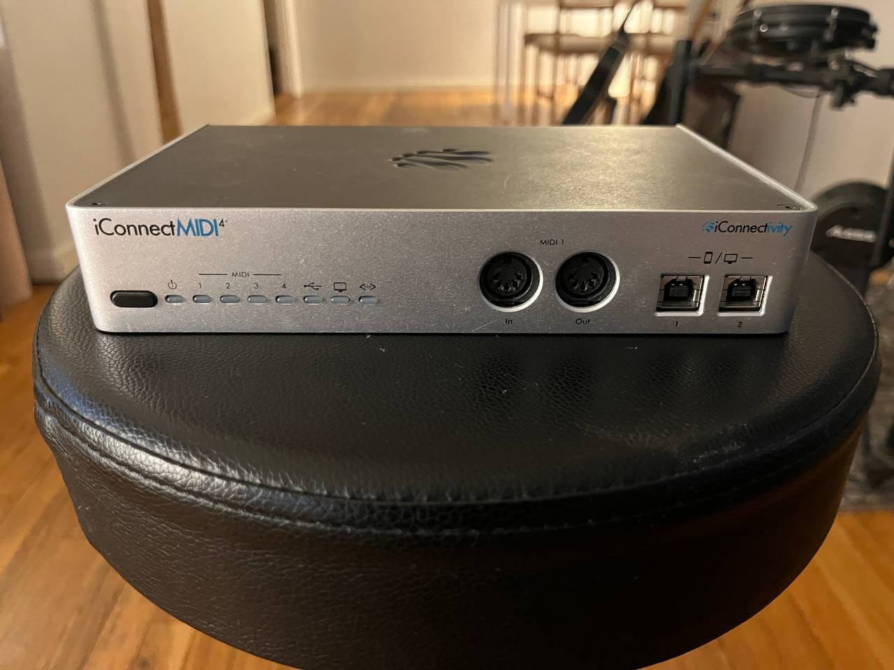 iConnectivity - iConnectMIDI4+ midi hub | FINN-torget