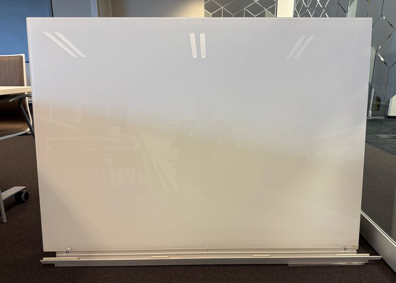 Lintex White Board glass. 1 stk B:147,5 cm H:104 cm 1 stk B:197 cm H ...