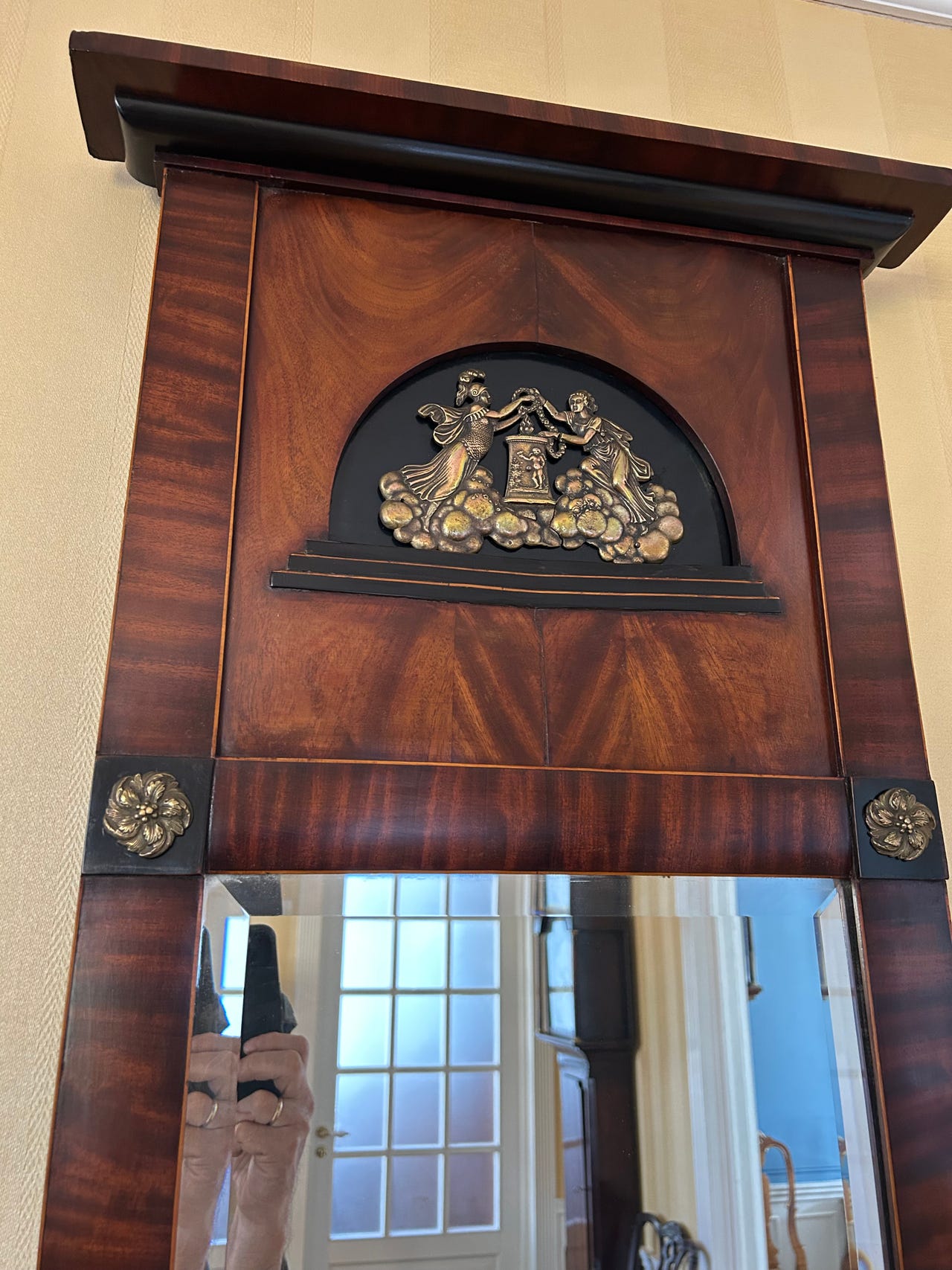 Antikt empire speil. Nyrestaurert | FINN-torget