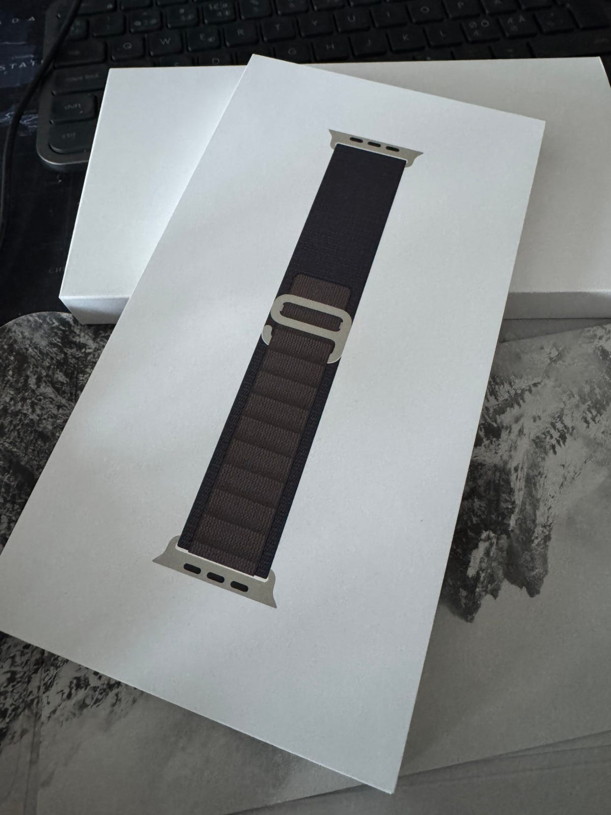 Apple Watch 49mm Indigo Alpine Loop | FINN-torget