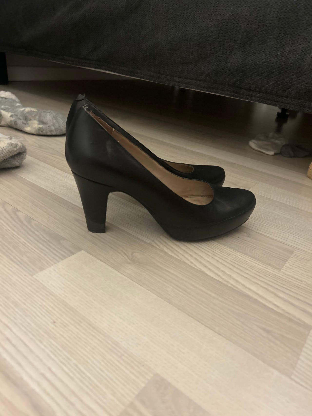 Unisa høyhælte sko | FINN-torget