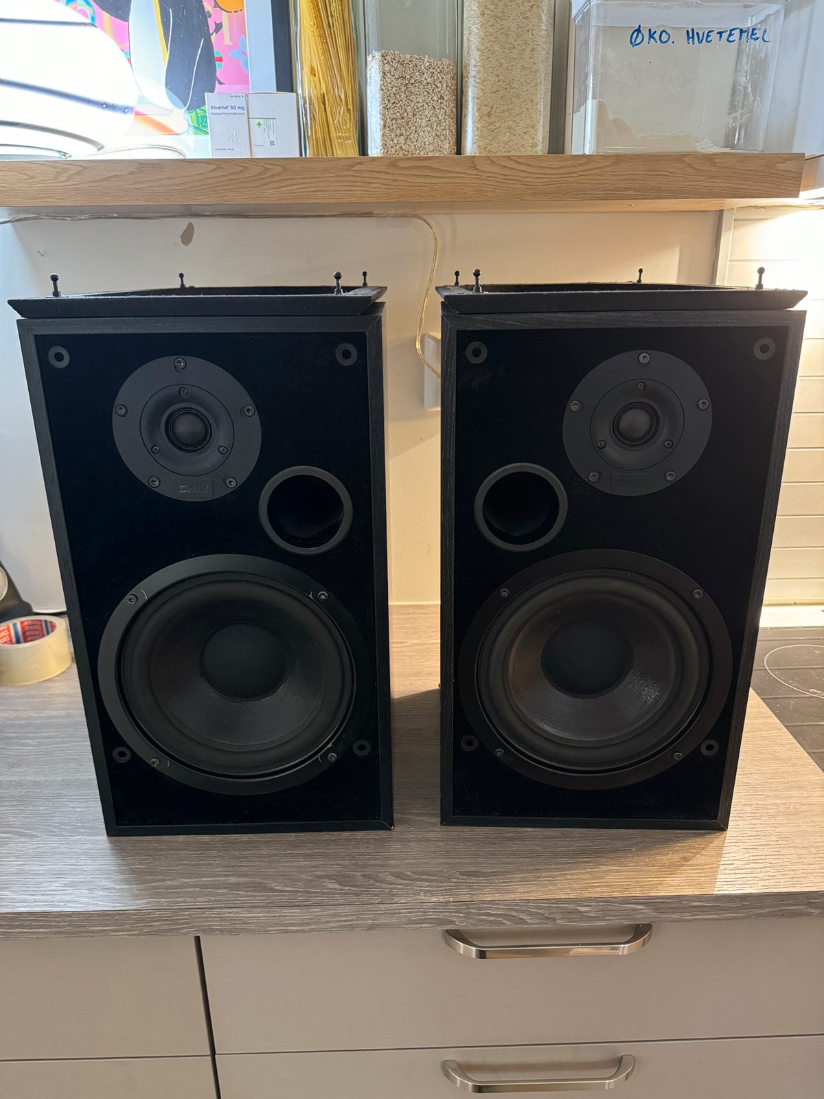 DALI 103 høyttalere – kompakte råtasser med stor lyd | FINN-torget