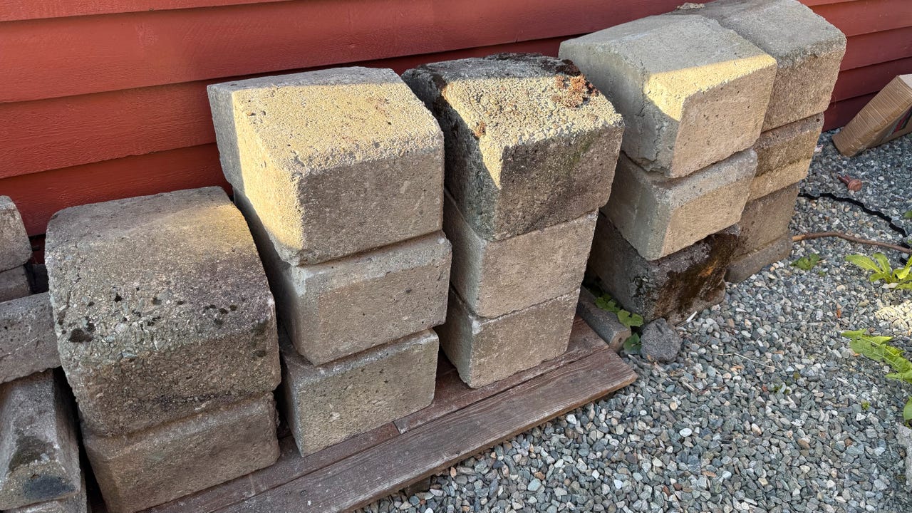 Betongstein for støttemur. | FINN-torget