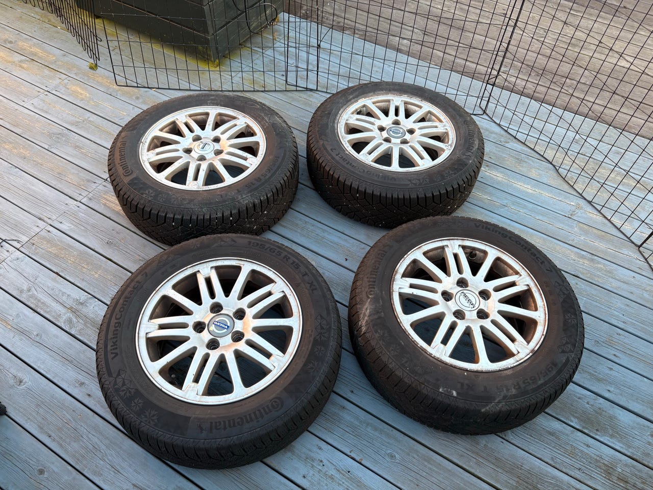 Volvo piggfri vinterdekk | FINN-torget