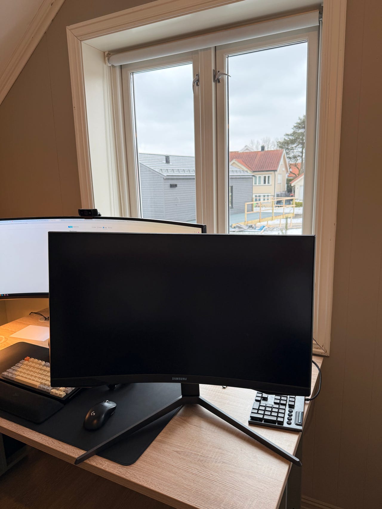 Samsung 27" Odyssey G7 4K Ultra HD (S27DG702EU) | FINN-torget