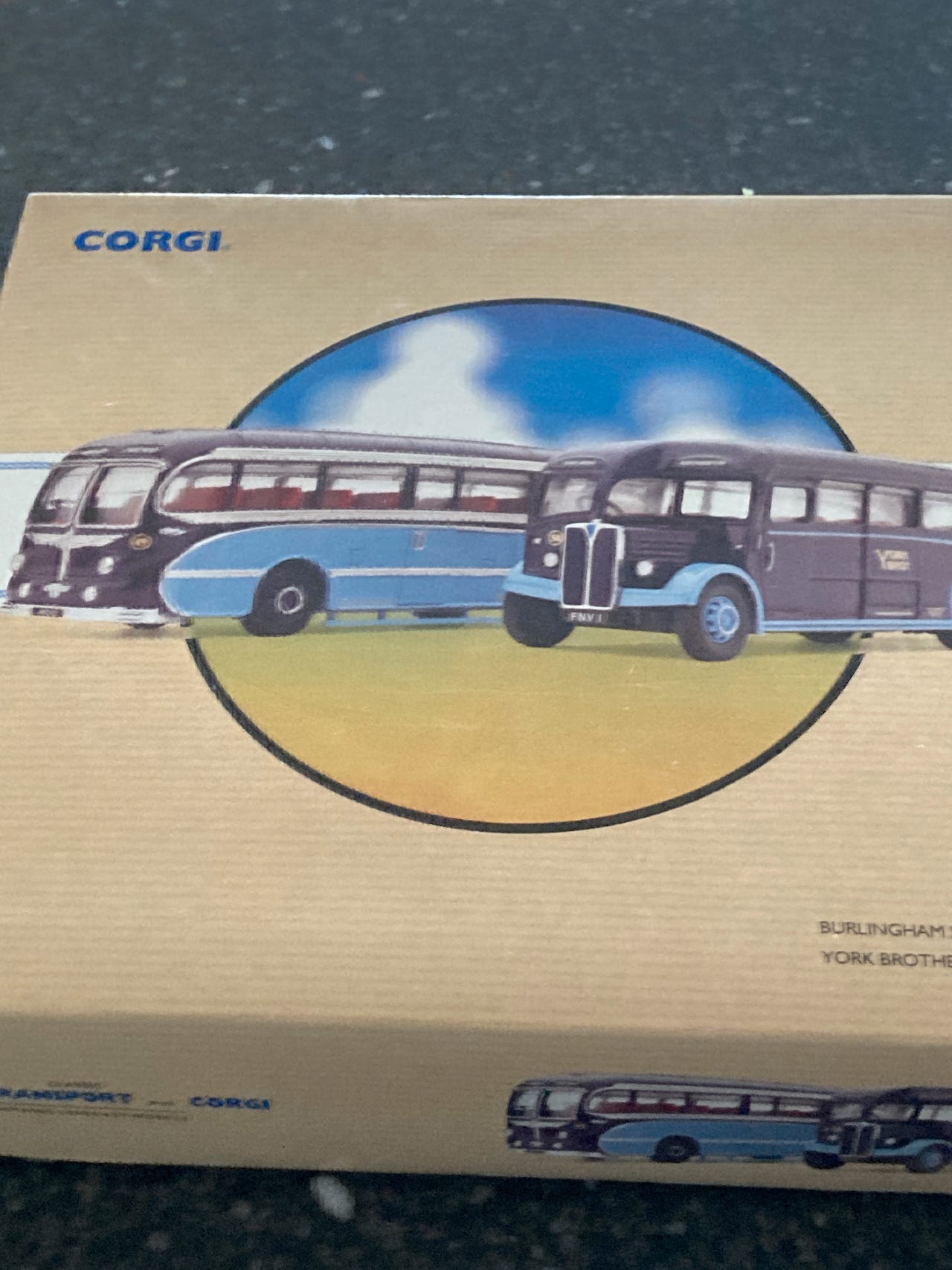 CORGI CLASSIC BUSS | FINN-torget
