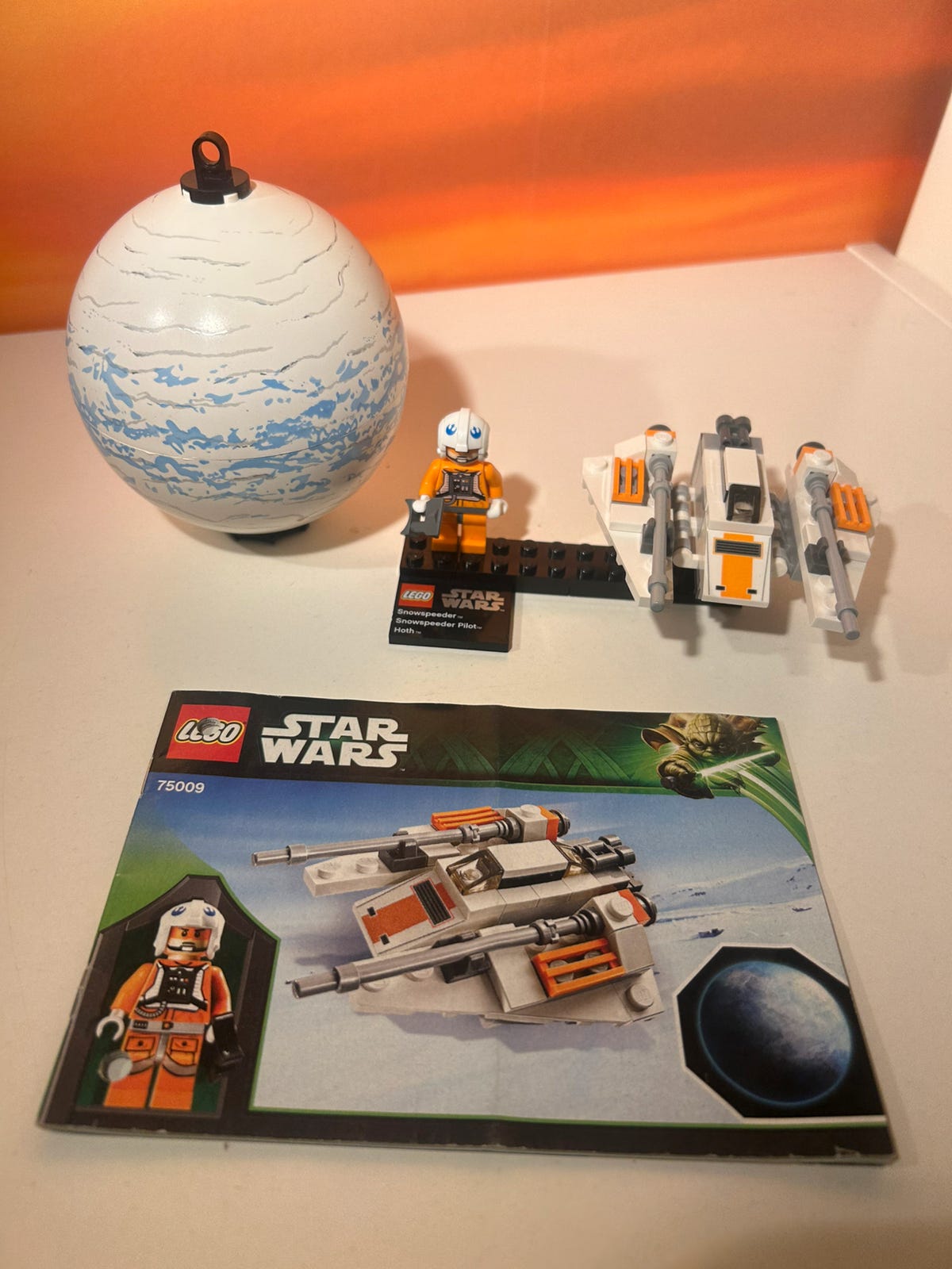 Lego Star Wars - 75009 Snowspeeder & Planet Hoth | FINN-torget