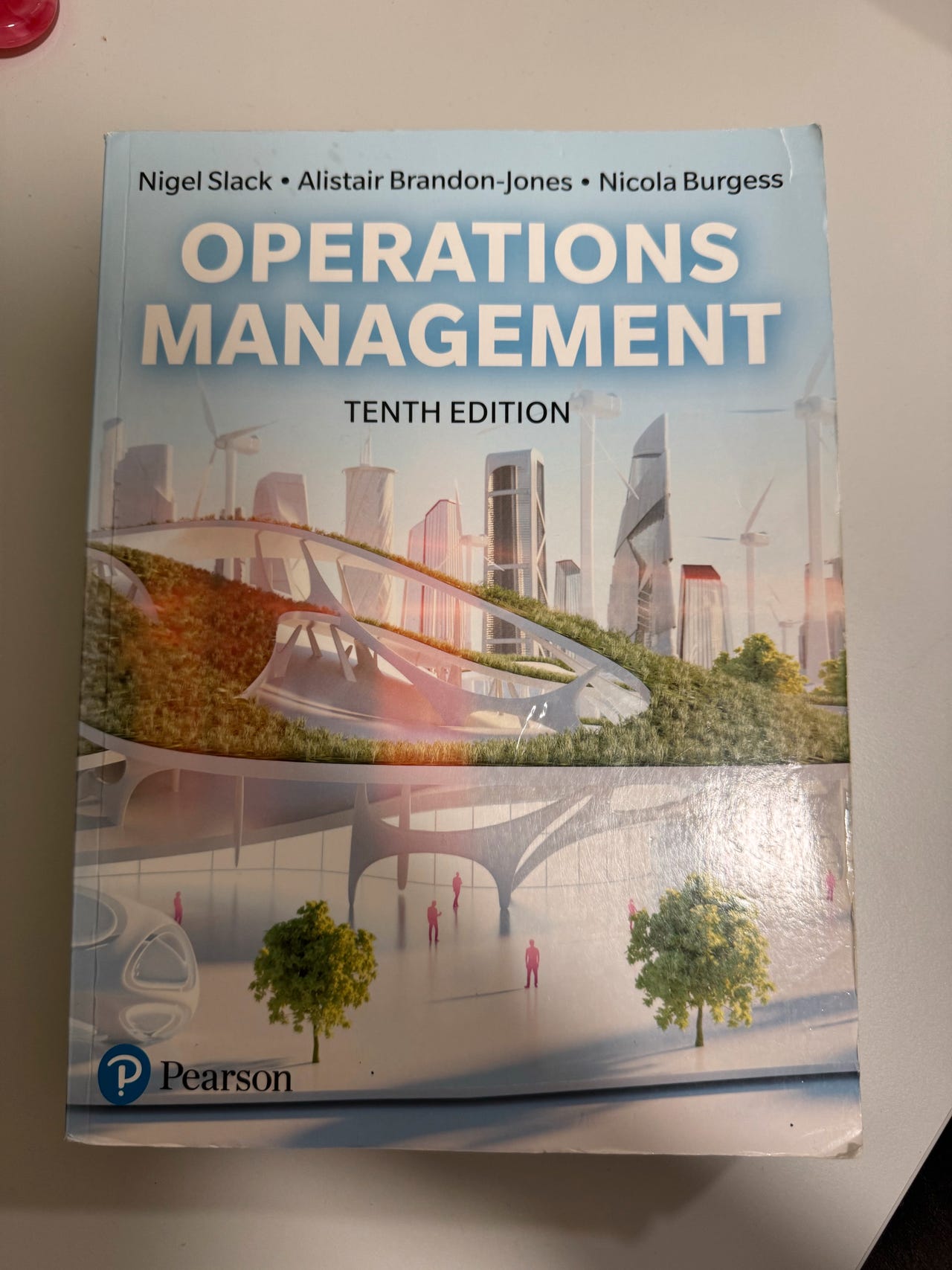 Pearson Operations Management Tenth Edition Økonomi og administrasjon ...