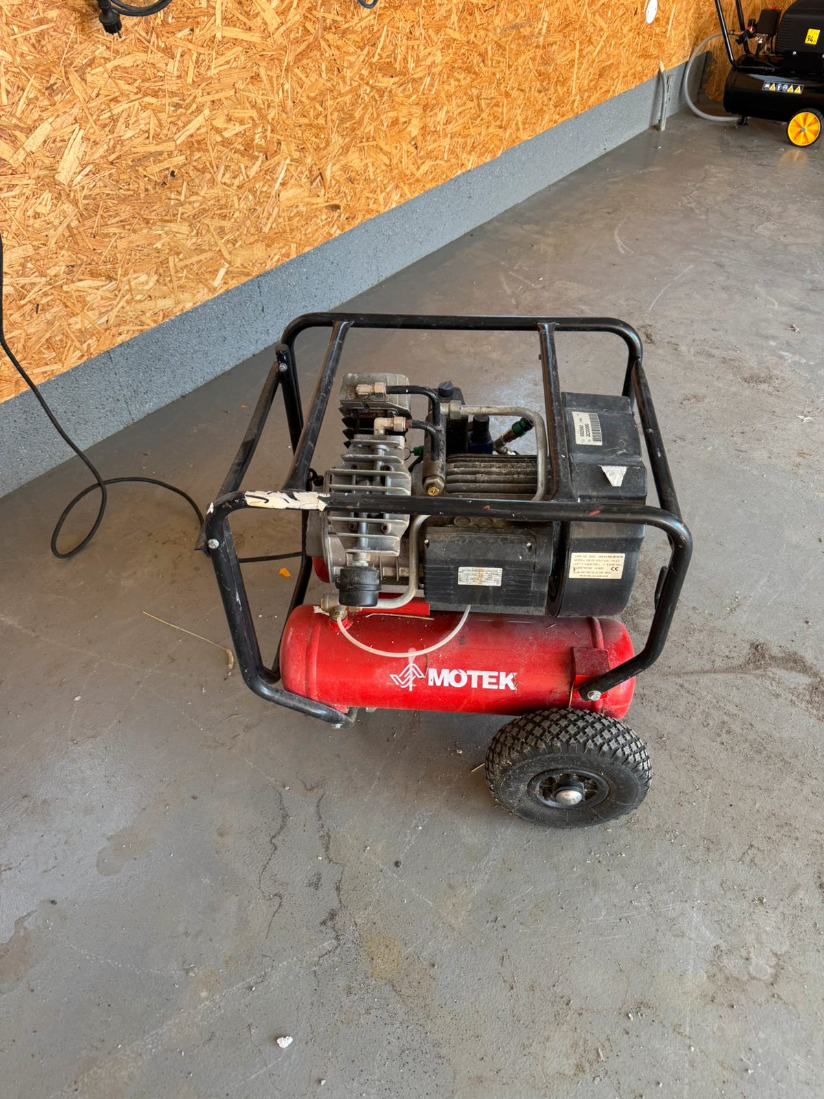 Motek 280 kompressor selges billig! Alt virker. | FINN-torget