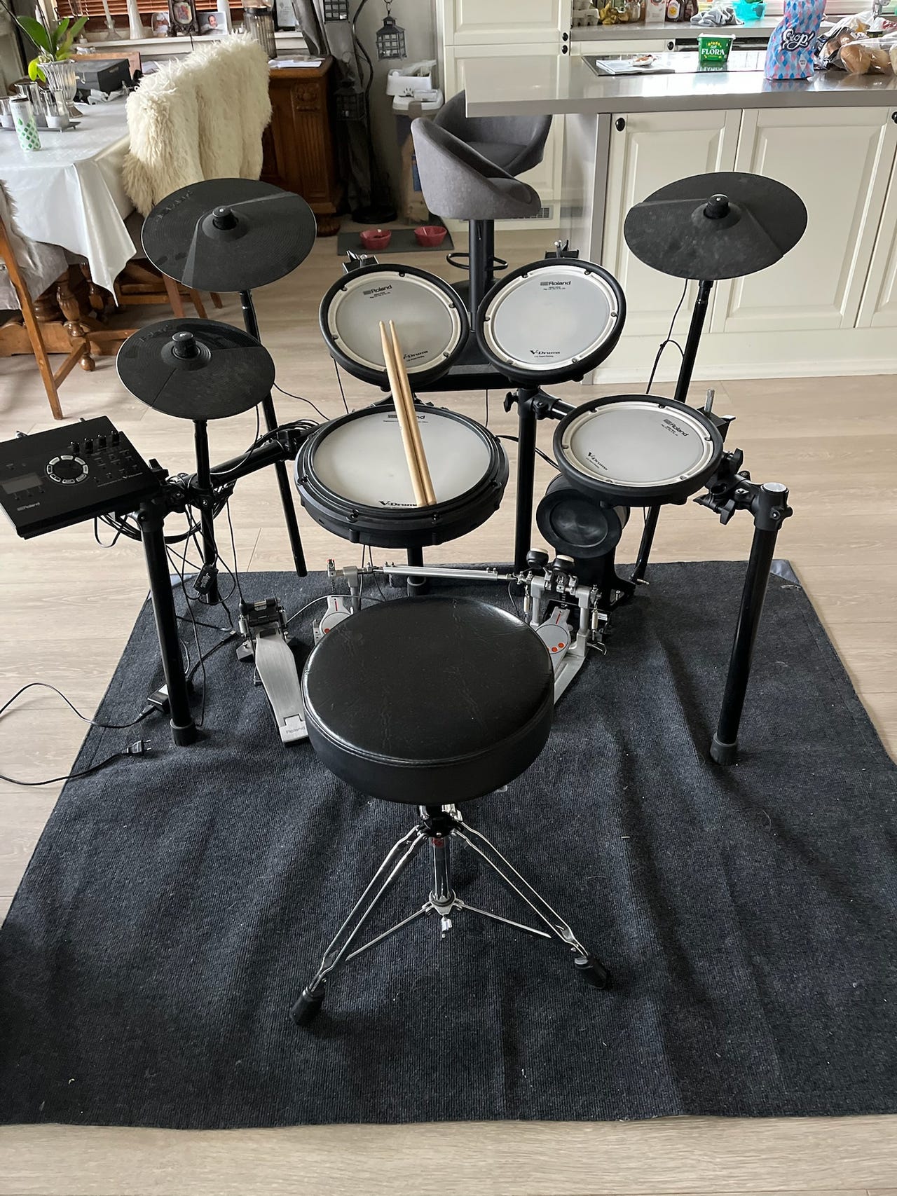 Roland elektronisk TD17 V-drums | FINN-torget