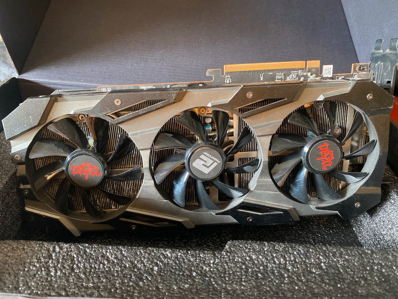 AMD Radeon RX 5700 XT Red Devil PowerColor | FINN-torget