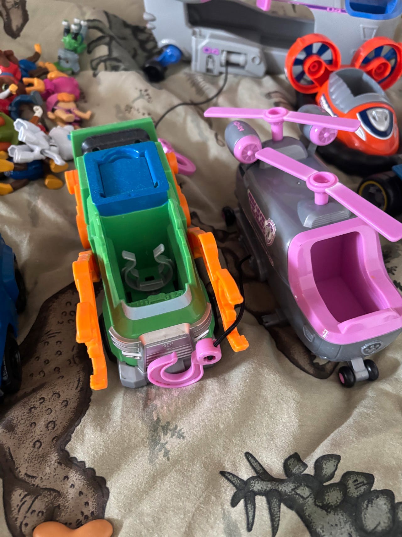 Paw patrol bil og figurer | FINN-torget