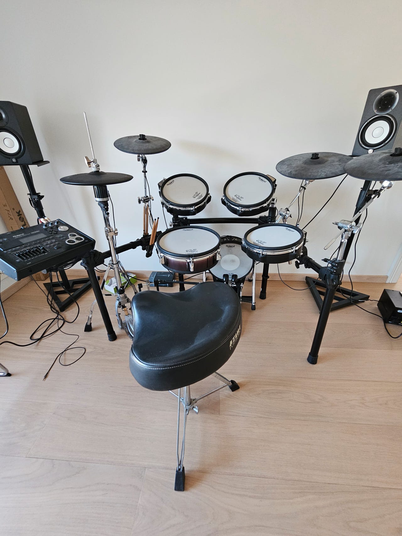 Roland TD30-KV Electronic Drum set | FINN-torget