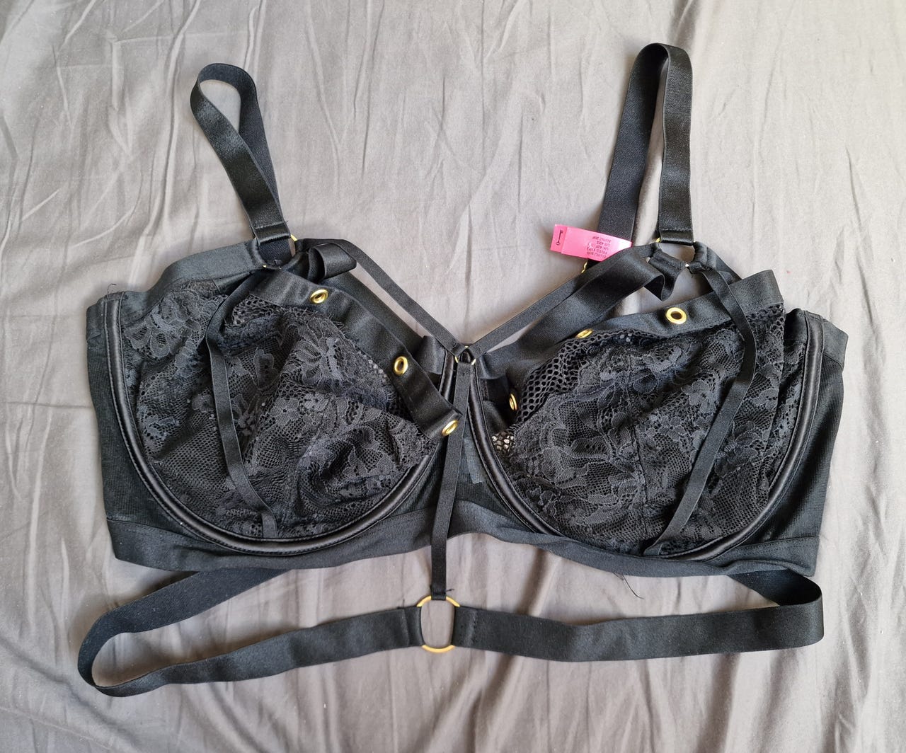 Bh fra Hünkemöller's Private Collection - størrelse 95G | FINN-torget