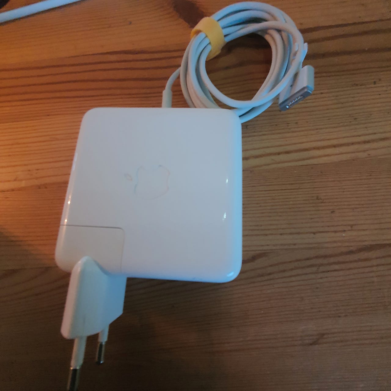 Macbook original lader. | FINN-torget