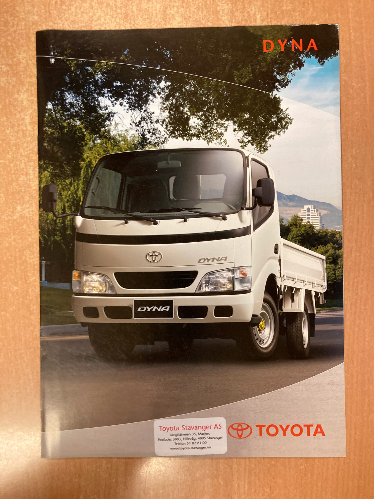 BILBROSJYRE - TOYOTA DYNA - 2003 | FINN-torget