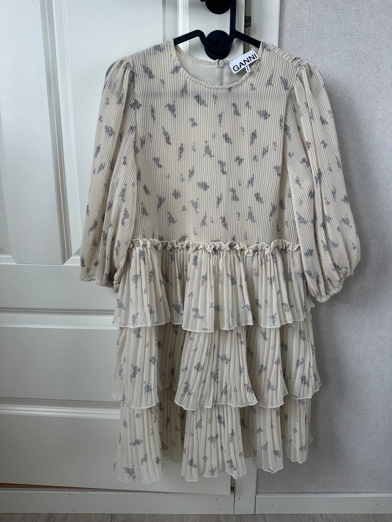 Ganni-kjole str 32 | FINN-torget