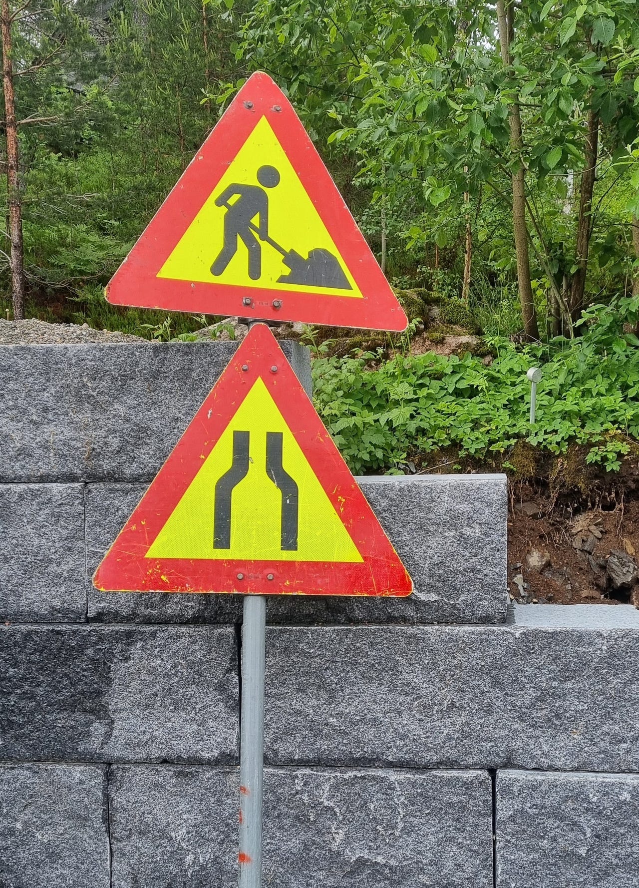 Varselskilt og hindermarkeringer | FINN-torget