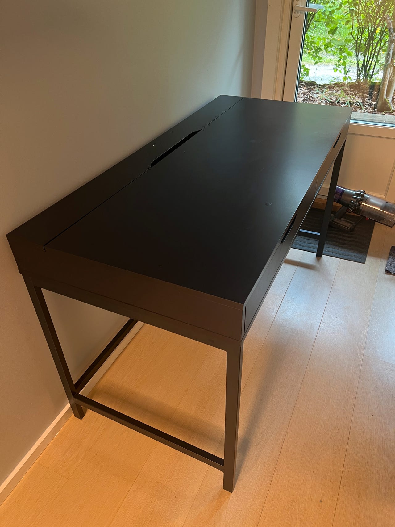 Blått Alex skrivebord selges billig | FINN-torget