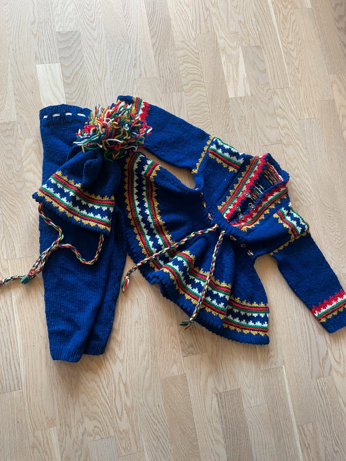 Same drakt i ull | FINN-torget