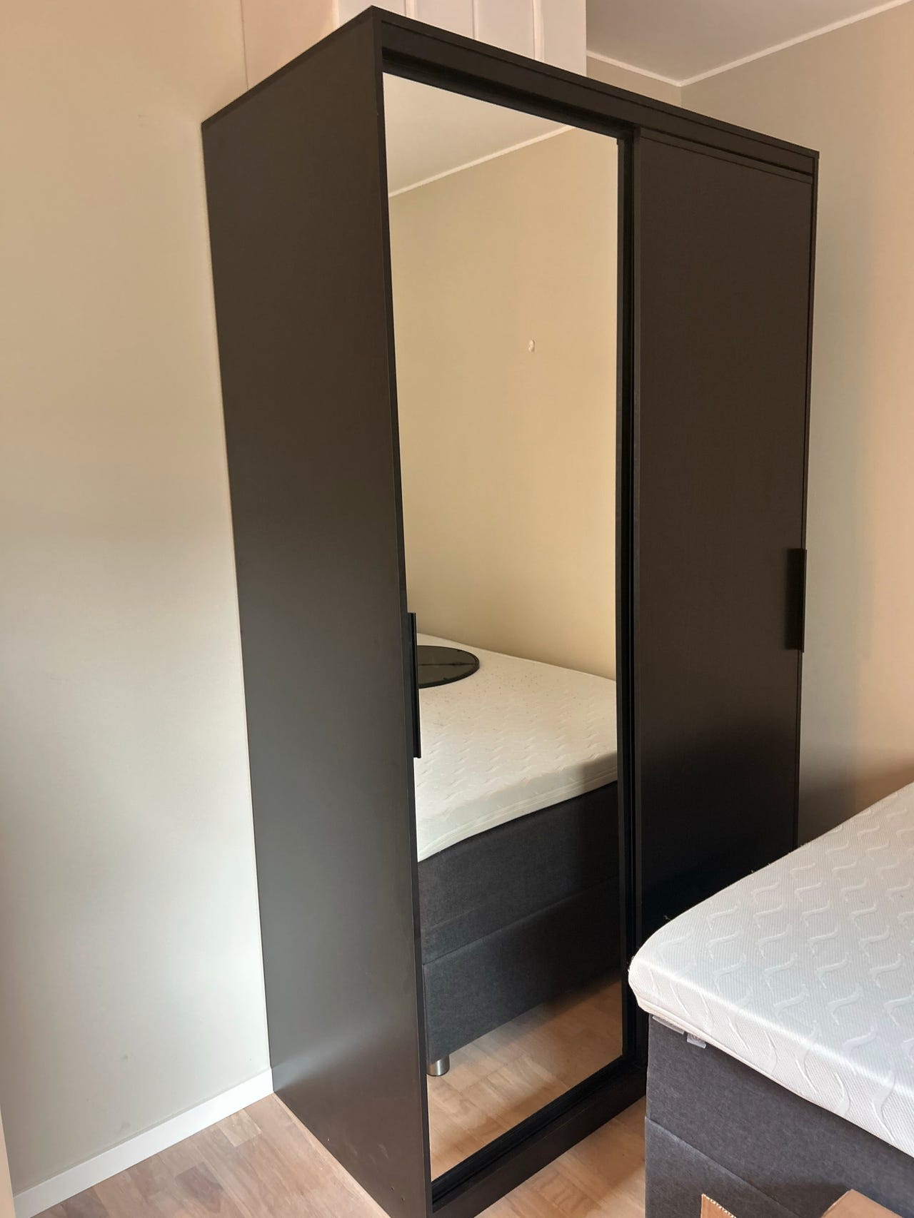 Skap fra IKEA gis bort | FINN-torget