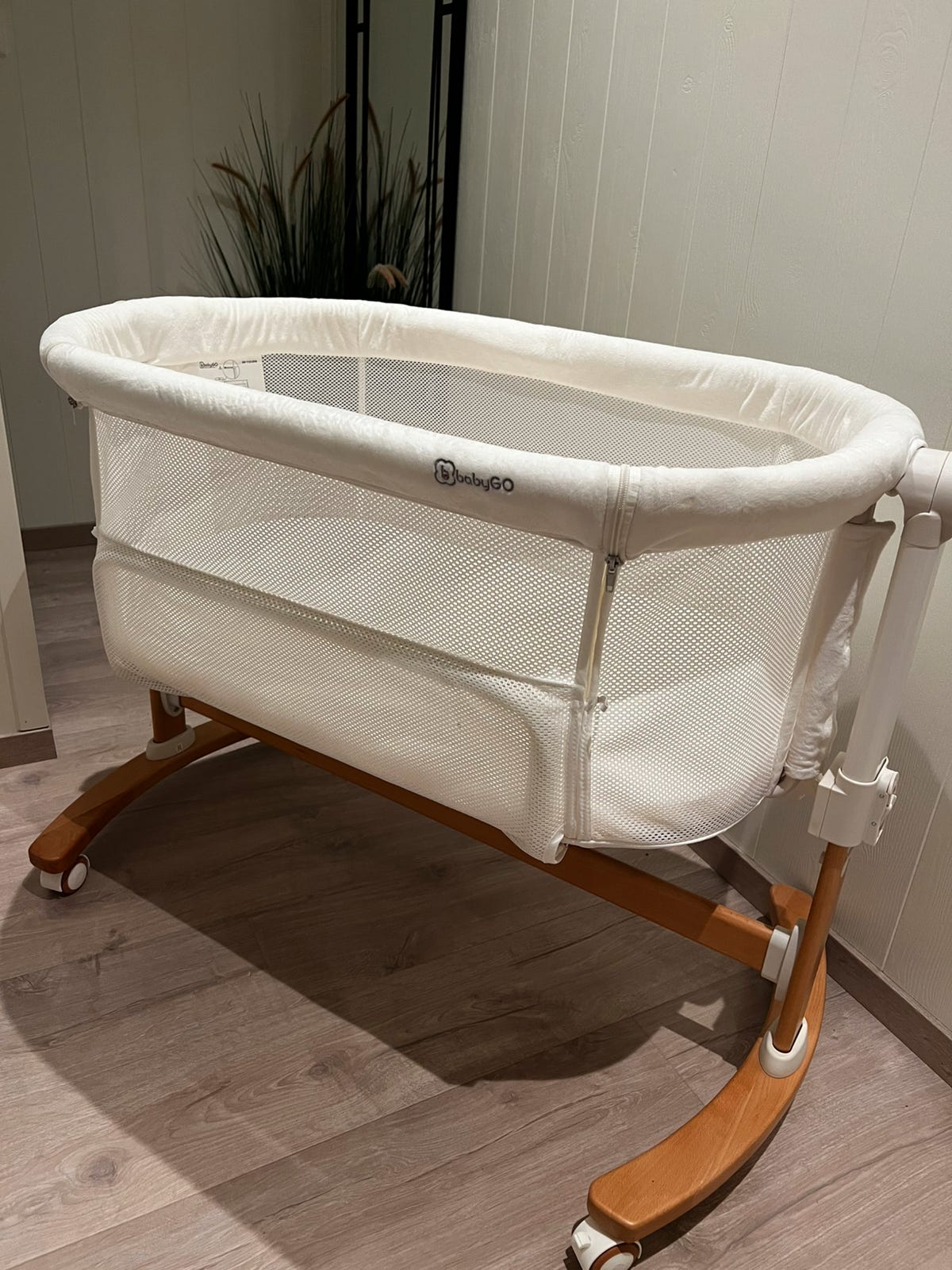 Babygo Amila Bedside crib | FINN-torget