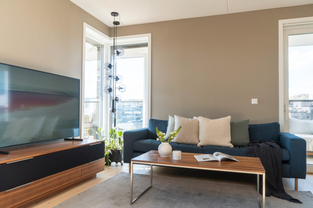 Bolia Opus2 TV-benk – Tidløst design i oljet eik for moderne hjem! 📺 ...