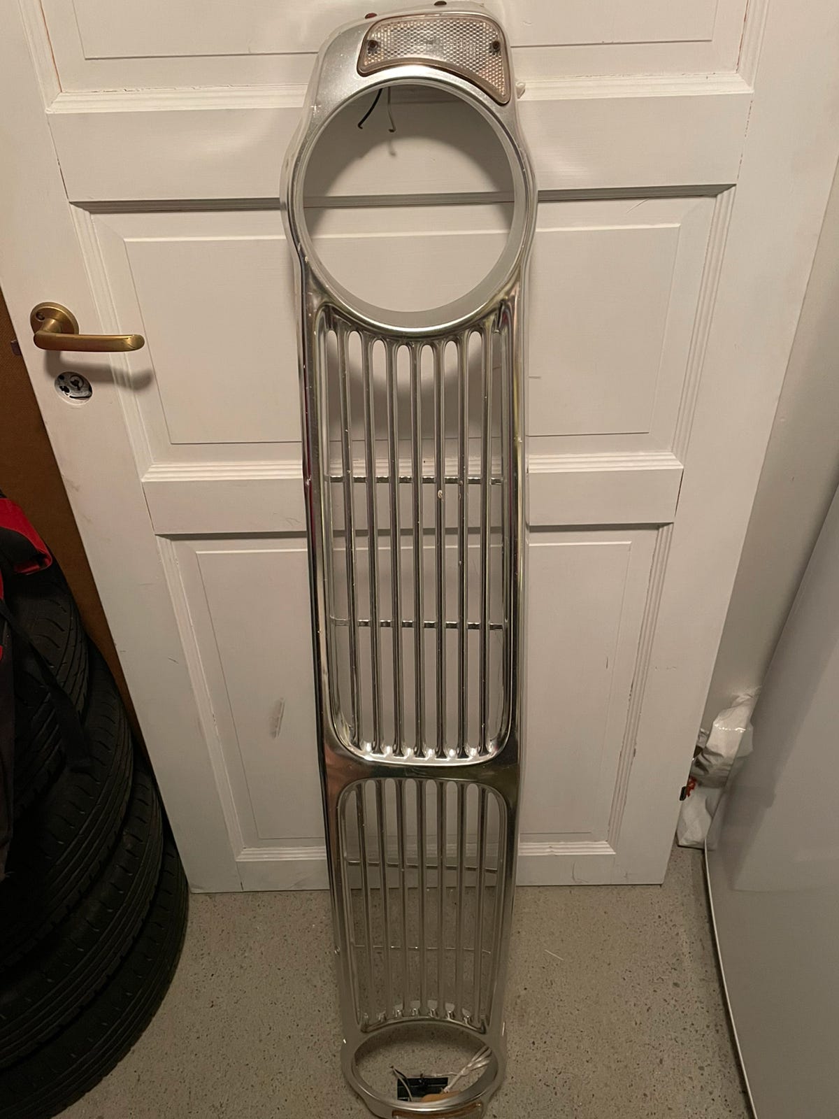 Front grill Volvo 140 serie. | FINN-torget