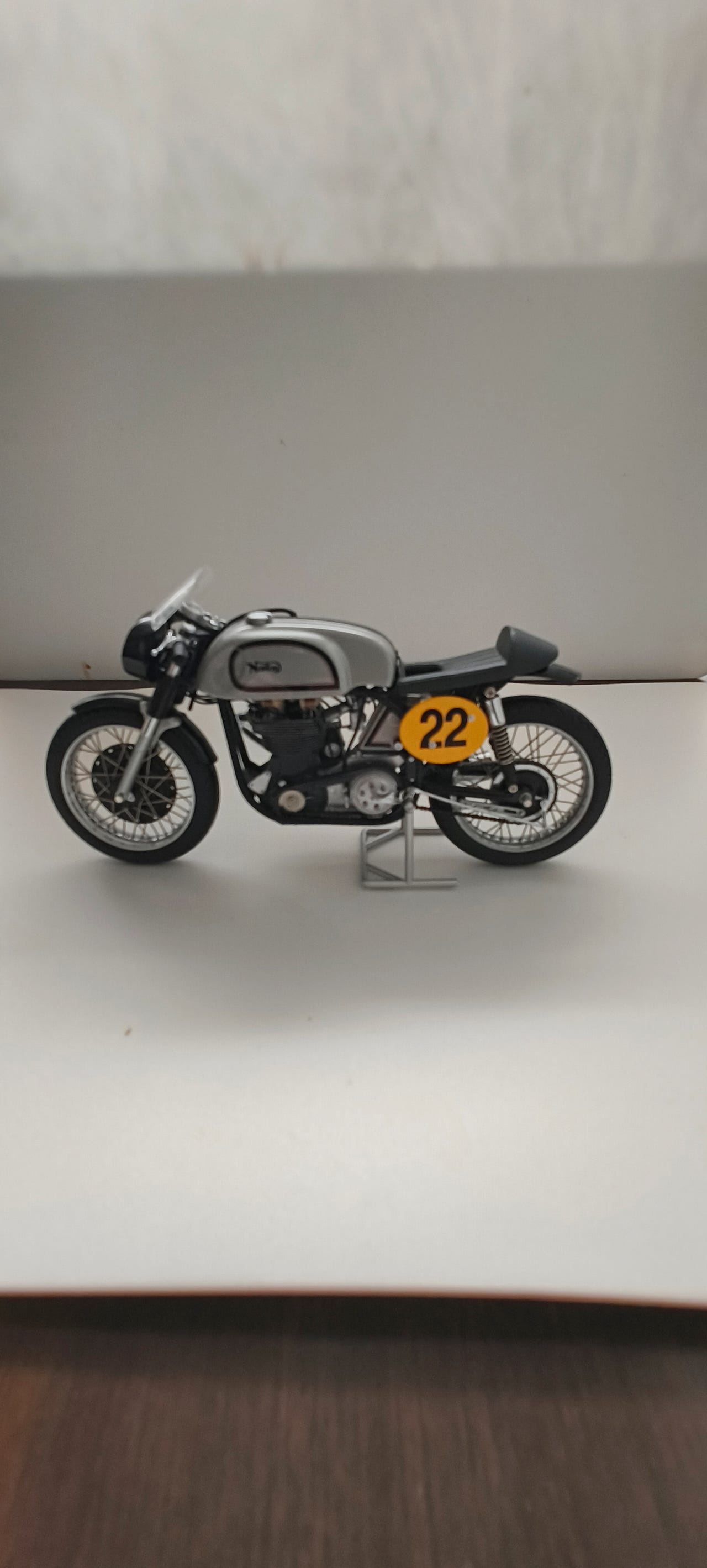 MiniChamps Norton Manx Ray petty 1960 mod bud over 1200 | FINN-torget