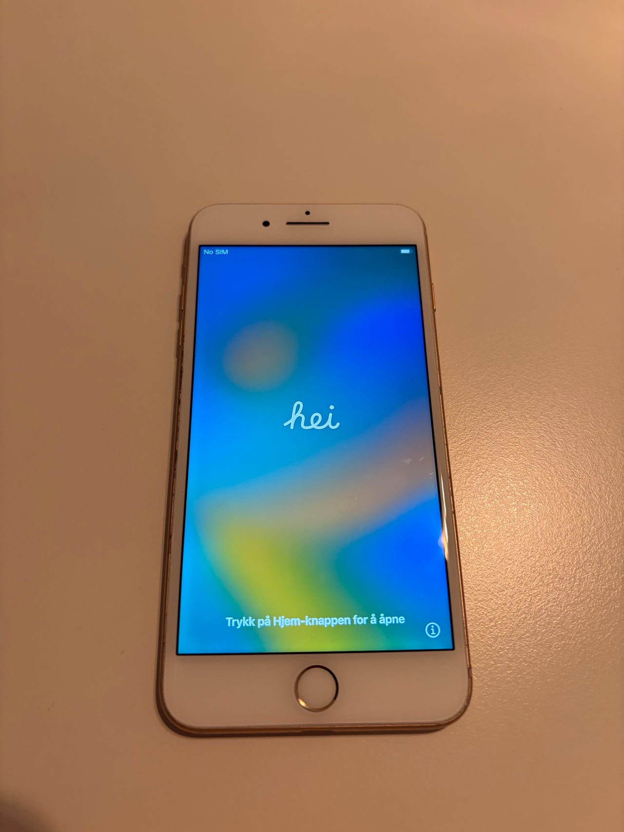 Apple iPhone 8 Plus m/100% batteri! | FINN-torget