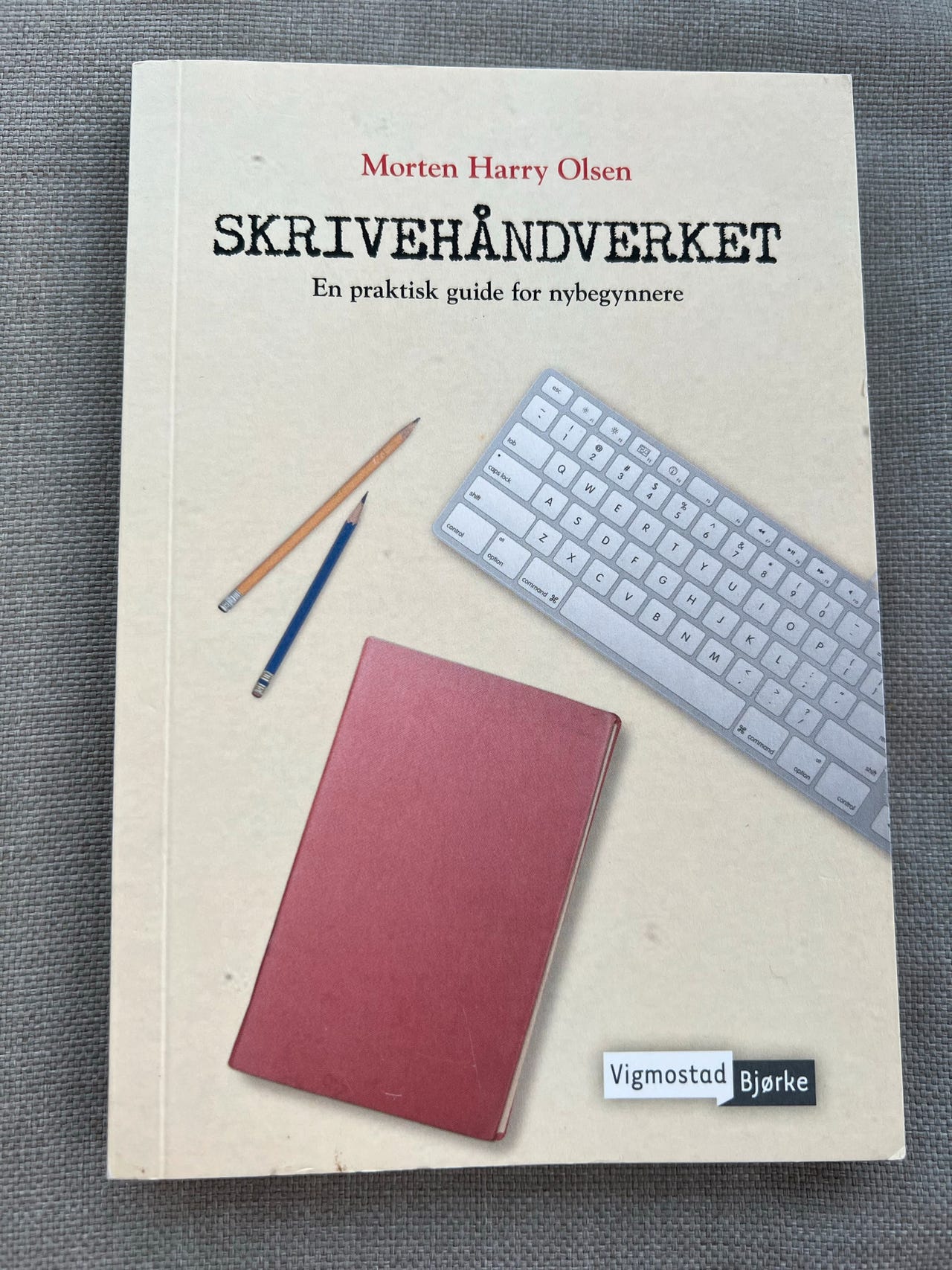 «Skrivehåndverket» av Morten Harry Olsen | FINN-torget