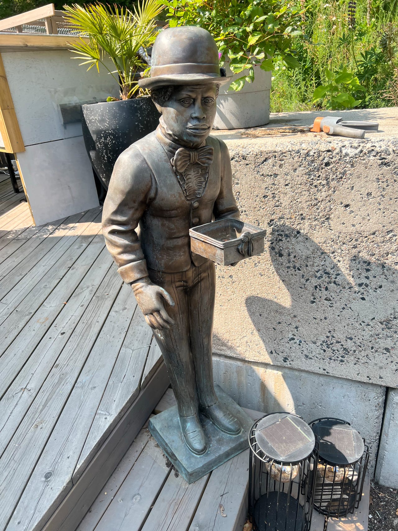 Butler/valet statue i bronse | FINN-torget