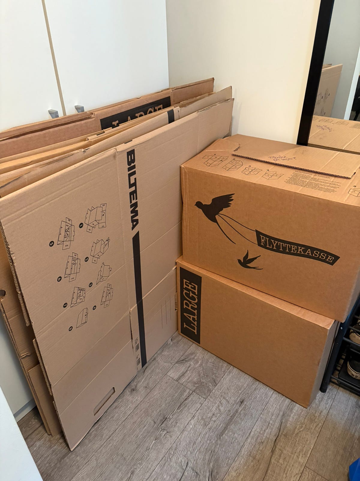 Flytteesker | FINN-torget