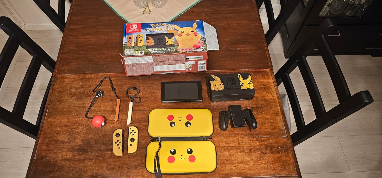 Nintendo Switch Pikachu Edition Konsoll Pakke med Spill | FINN-torget