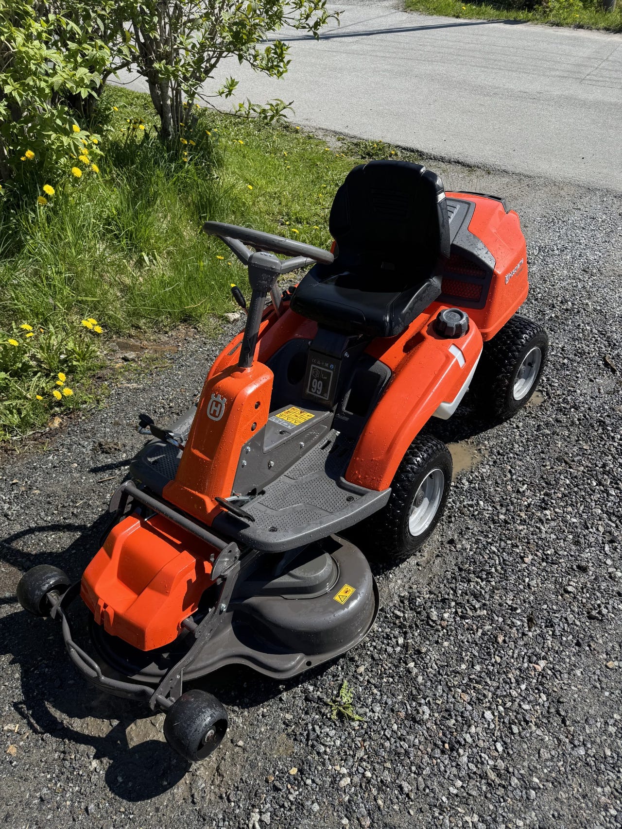 Husqvarna R214C Rider Sitteklipper | FINN-torget