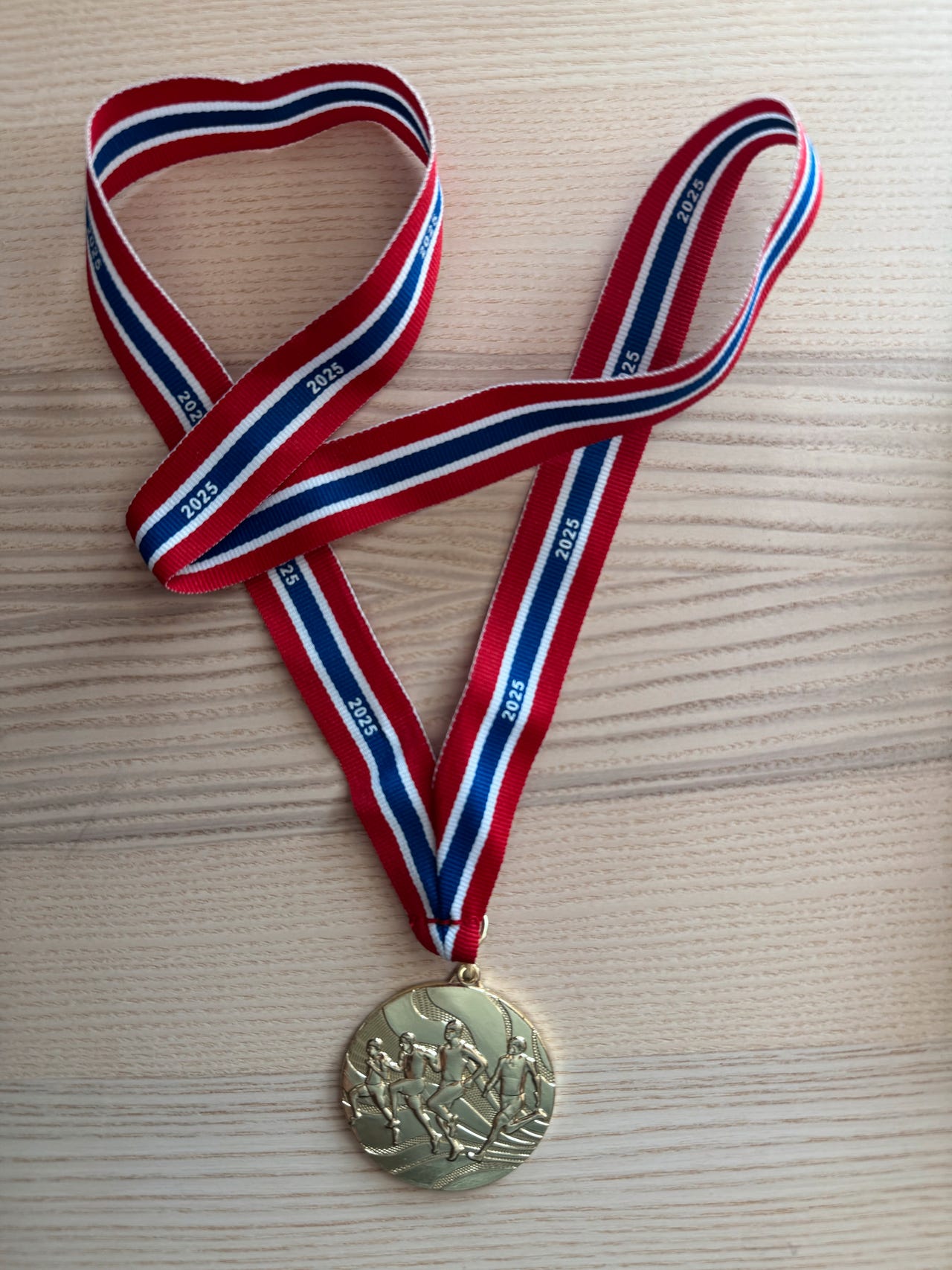 20 stk. medaljer gis bort mot henting | FINN-torget