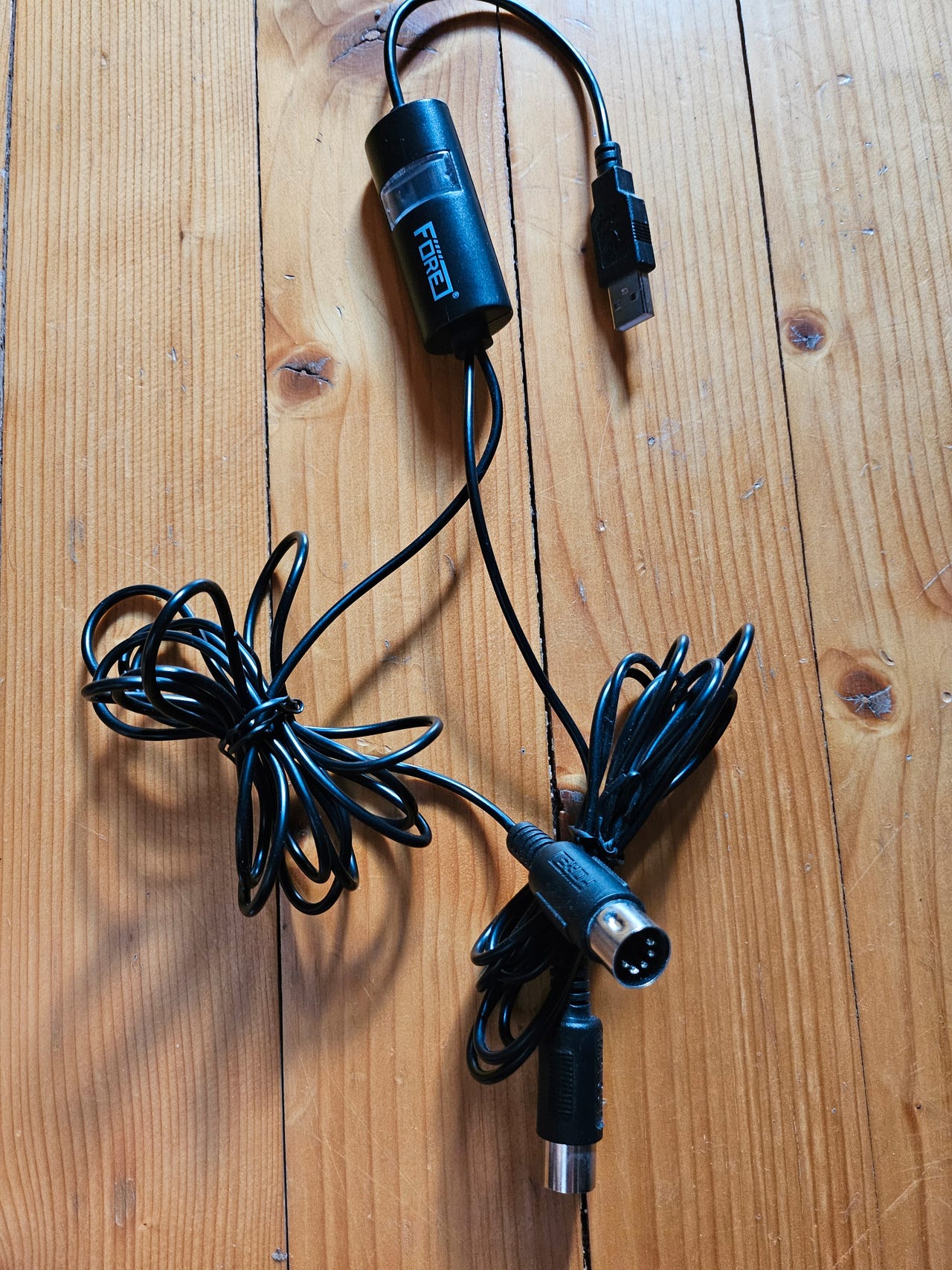 USB-MIDI-kabel (5-pin DIN ↔ USB-A) – FORE | FINN-torget