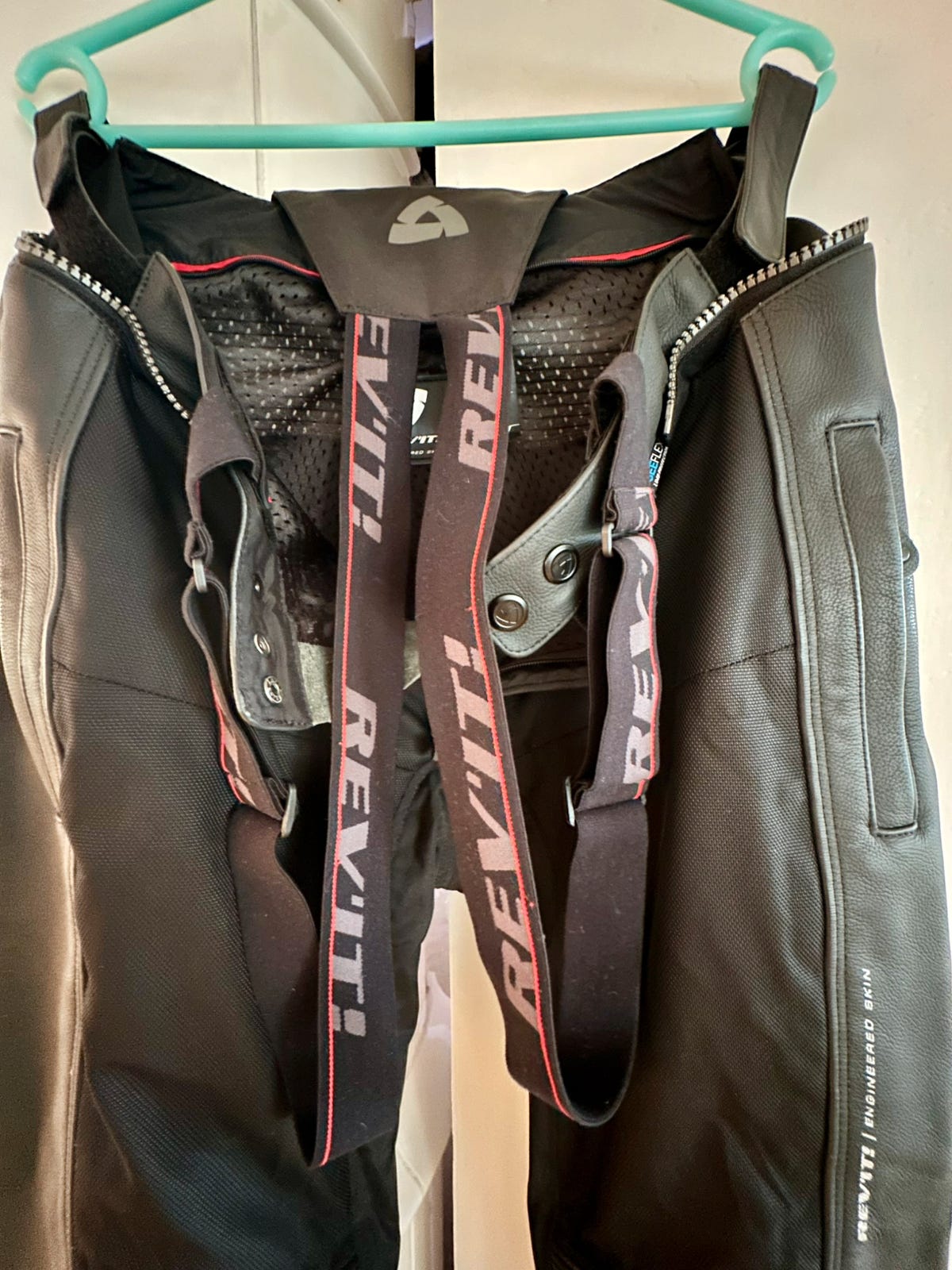 Rev'it! Ignition 3 Pants Black - MC bukse skinn og mesh str 54 | FINN ...